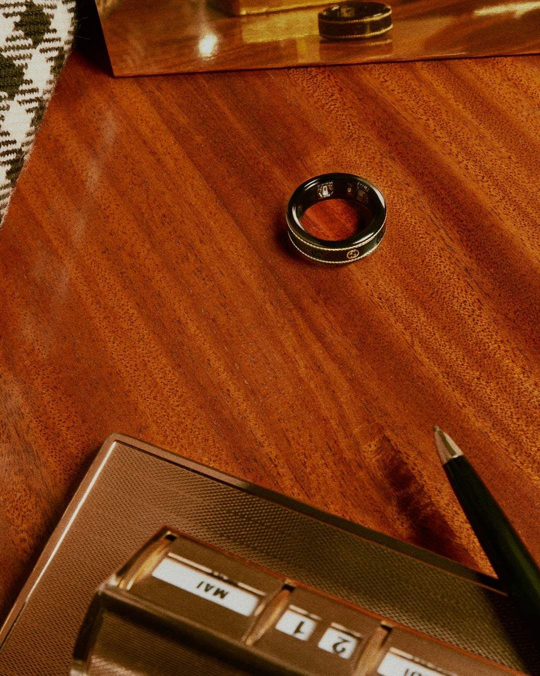 Смарт кольцо Gucci x Oura
