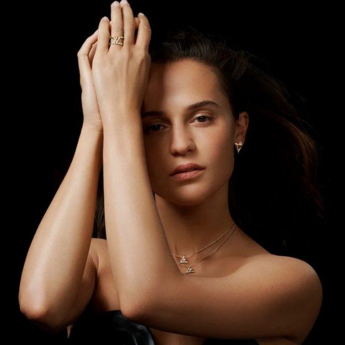 Новые украшения LV Volt