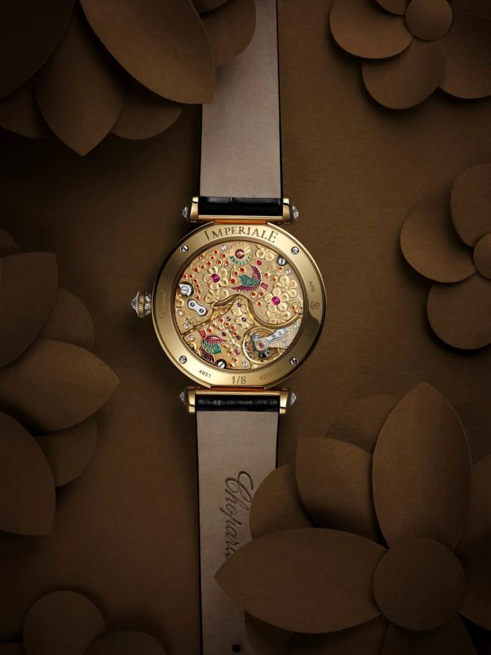 Невероятные часы Chopard Imperiale Jumping Hour